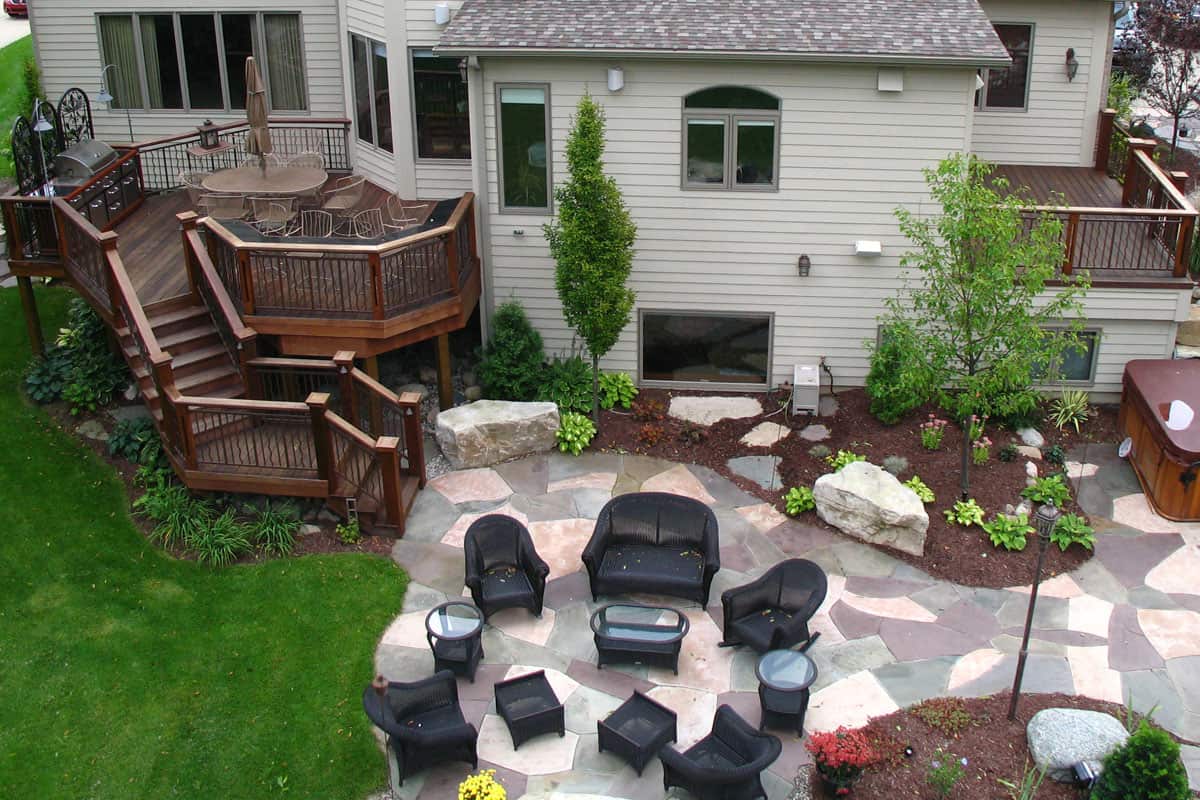 Deck Builder Lansing MI - Custom Built